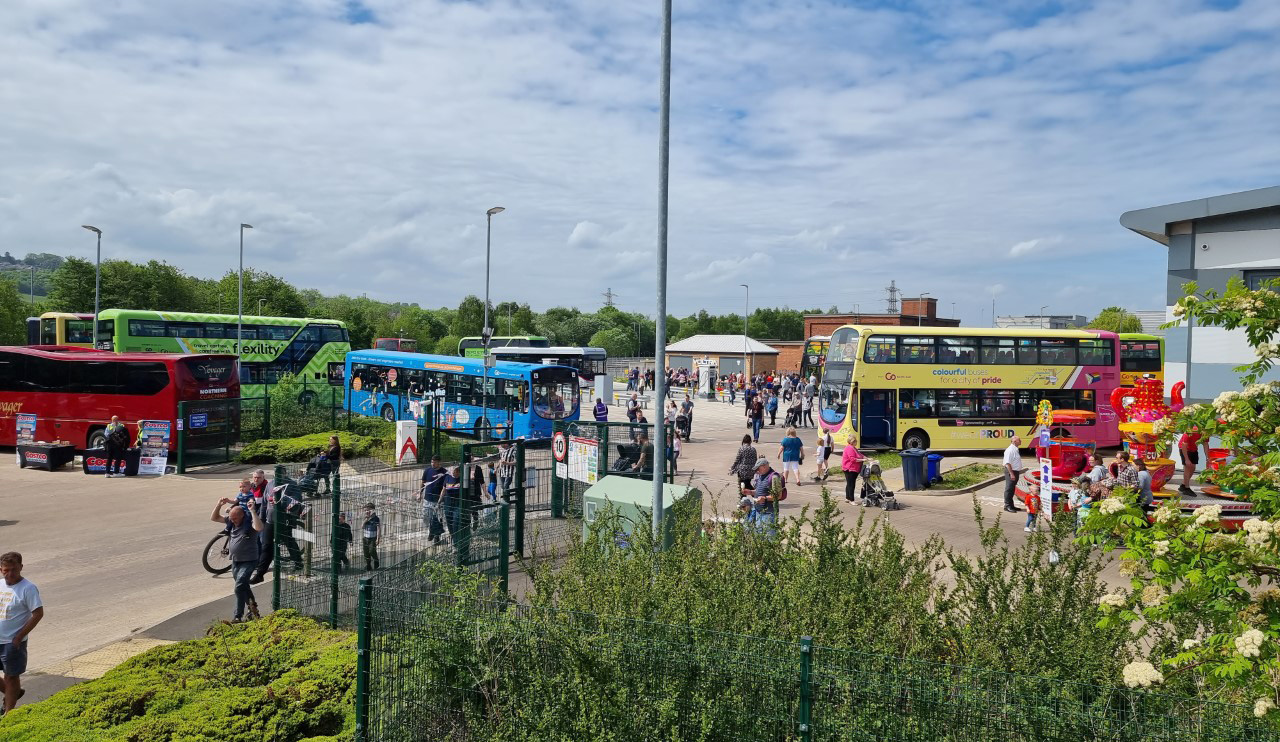 Go North East’s Gateshead depot open day raises over £3,500 for Ukraine ...