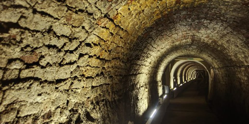 Victoria Tunnel - Go North East